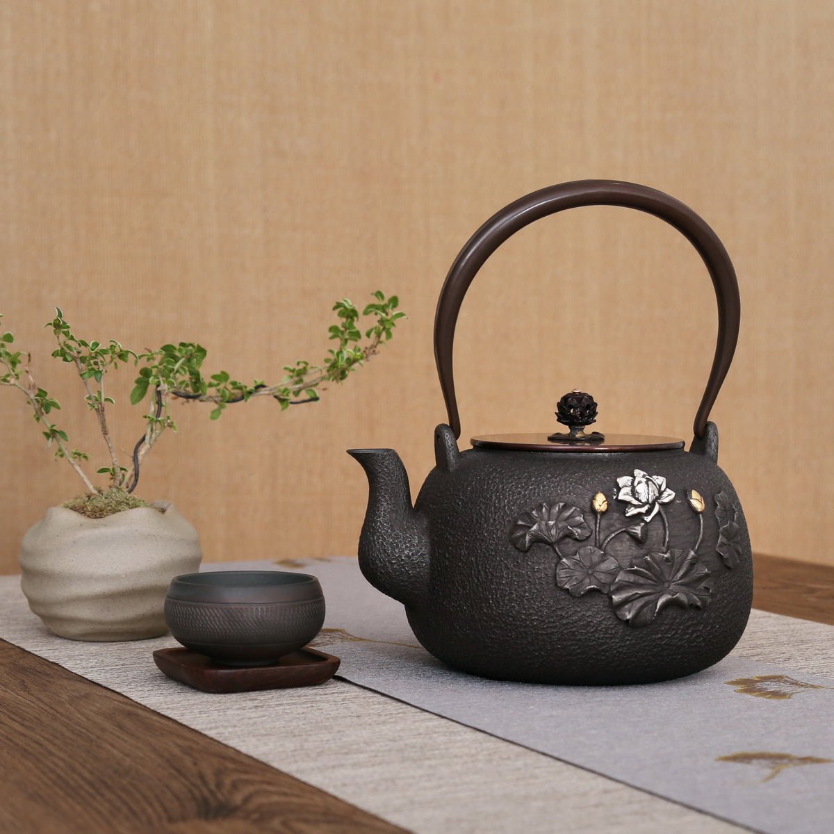 TS Iron Lotus Fish Gold and Silver Plated Iron Kettle – TSTea